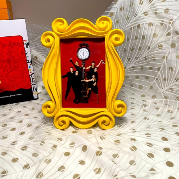 Art | Iconic Friends Frame | Poshmark